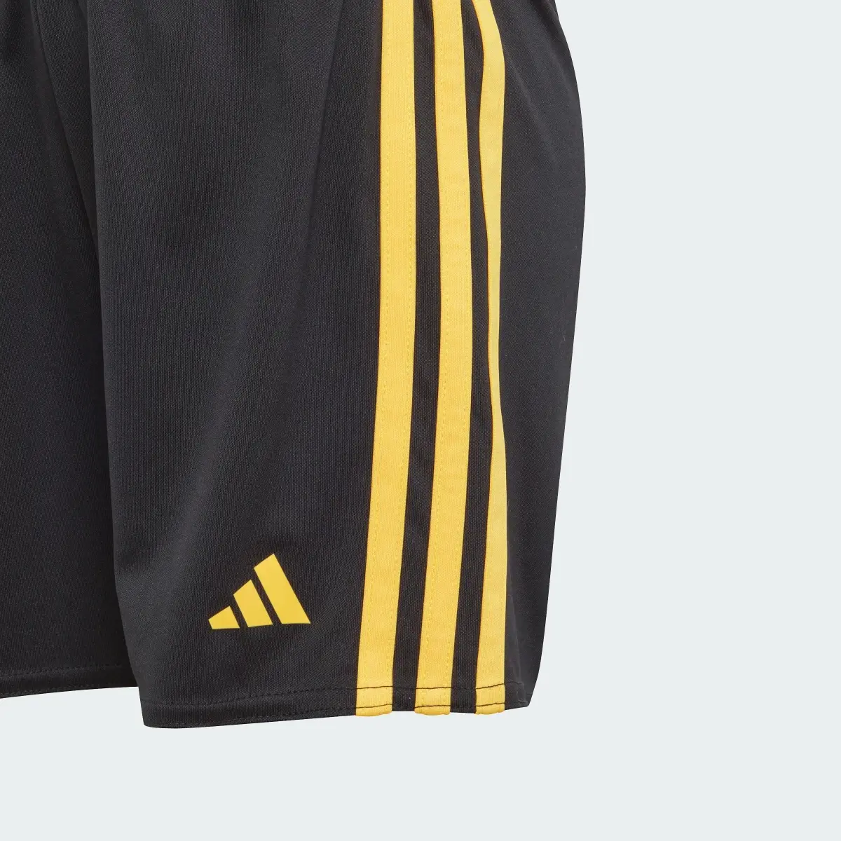 Adidas Juventus 23/24 Home Mini Kit - IB0496